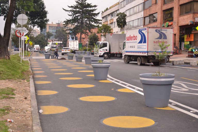 Sistemas de Contención Vehicular - G-Vial